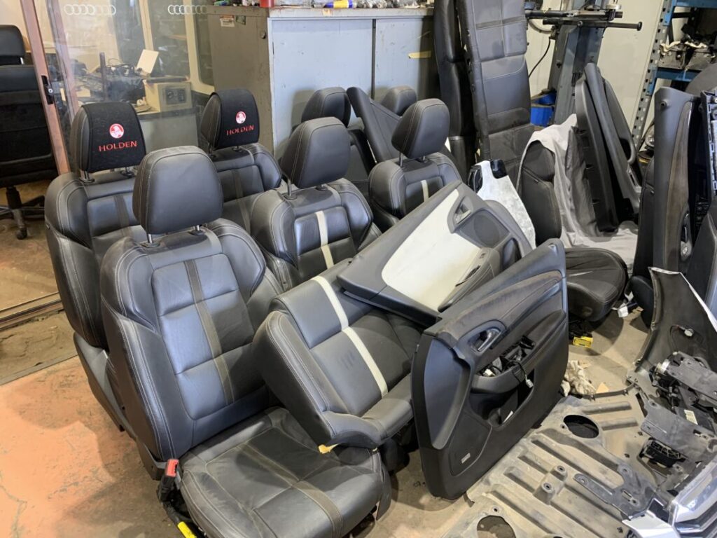 VF SSV Holden Commodore Black leather interior WN Caprice Black leather ...