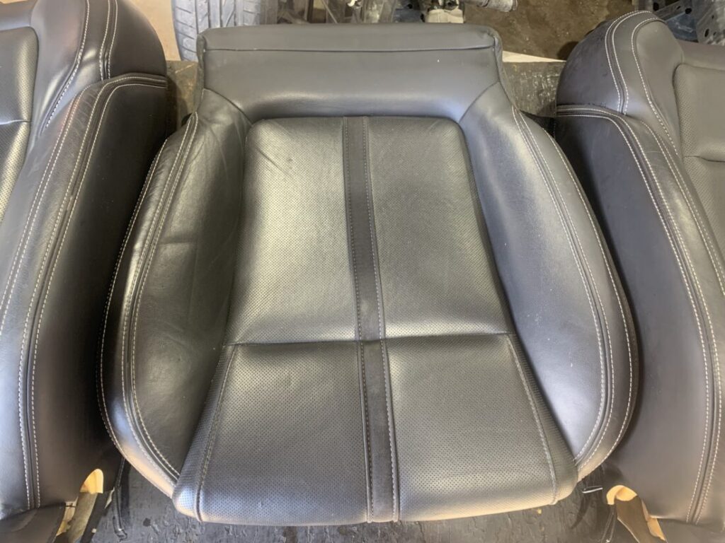VF 2 SSV Redline Holden Commodore black leather front seat top covers ...