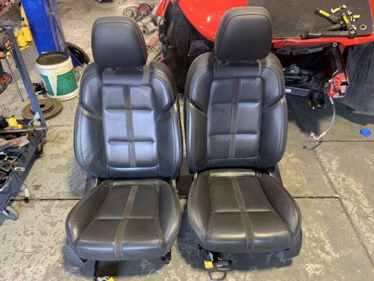 VF SSV Holden Commodore sedan Black leather front seats - Salvage Auto ...