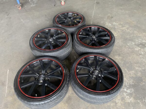 Genuine 2017 VF SSV Motorsport Edition wheels and tyres x 5 - Salvage ...