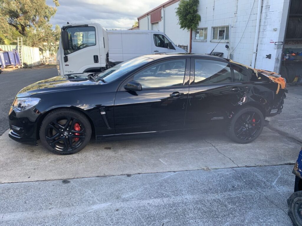 Wrecking 2017 VF 2 SSV Redline Holden Commodore 6.2 LS3 V8 auto 137ks ...