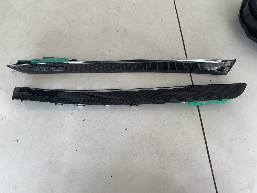 2015 VF HSV Senator Carbon door trim inserts - Salvage Auto Sales